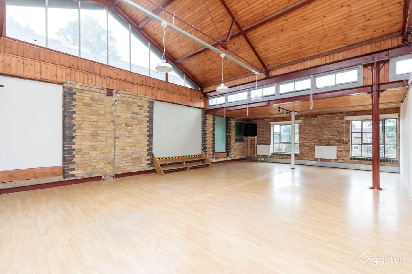 UNIT TO SOUNDSTAGE - TV & Film Studio Group