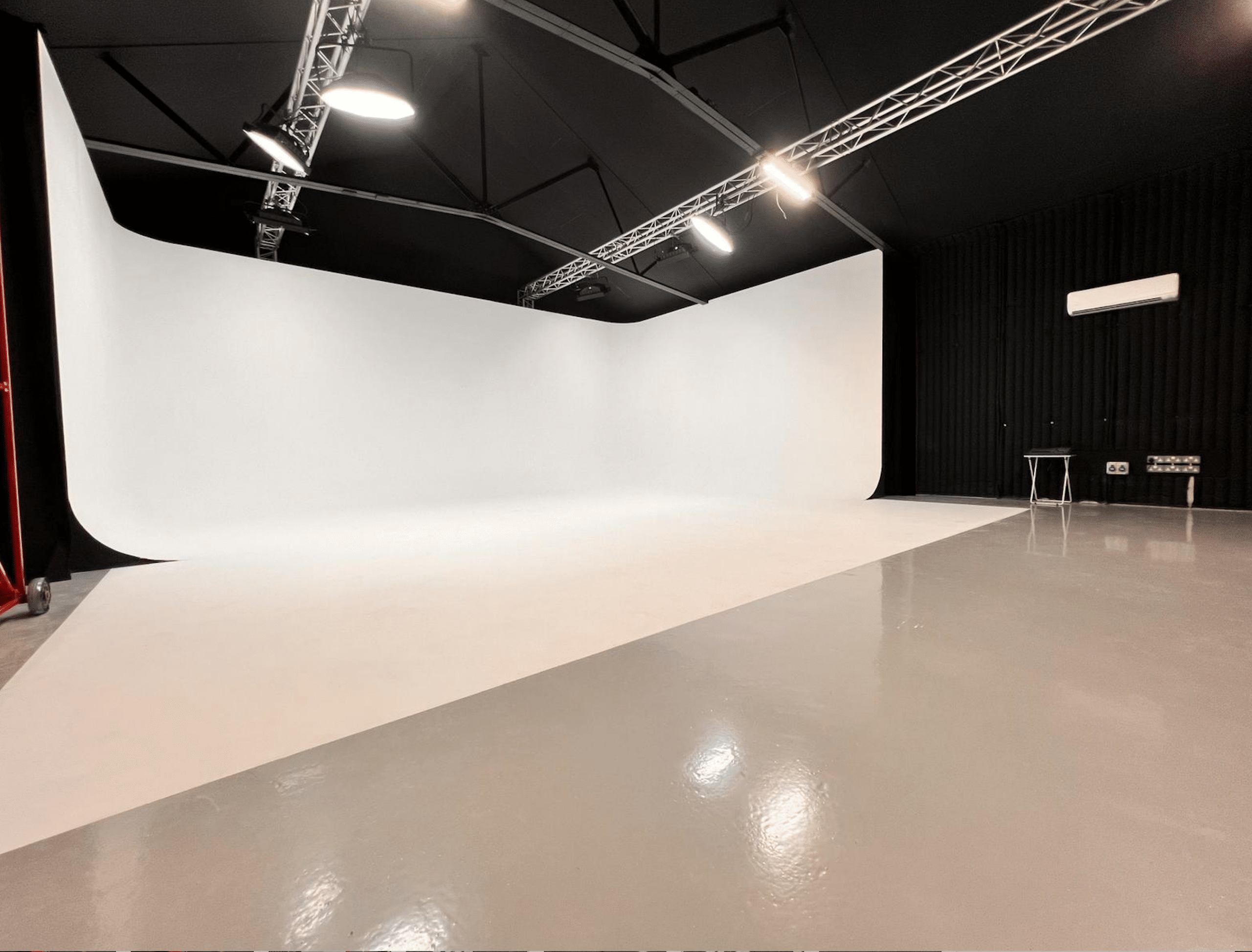 creating a sound stage - TV & Film Studio Group